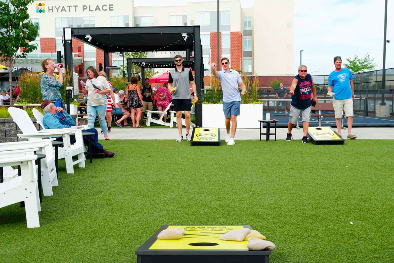 Axe Throwing in Des Moines - Smash Park