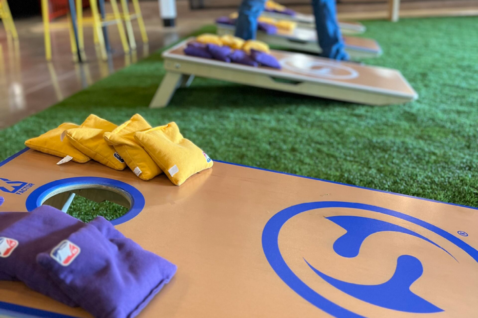 Axe Throwing in Des Moines - Smash Park